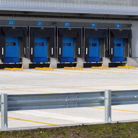 Hgv wheel guide - straight - (BA1.WG2) | Barricade Ltd